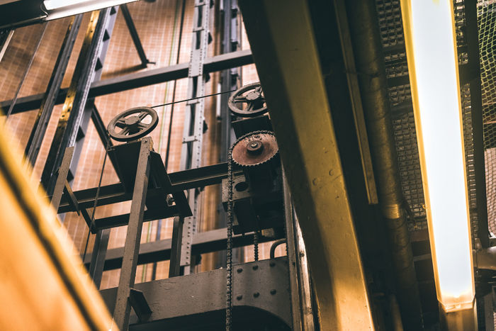 Why Old Lifts Are Not Being Used Anymore